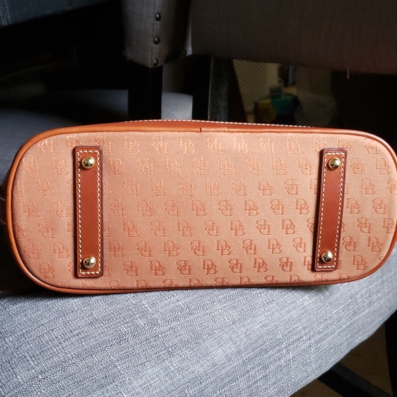 Dooney & Bourke | Bags | Db Purse | Poshmark